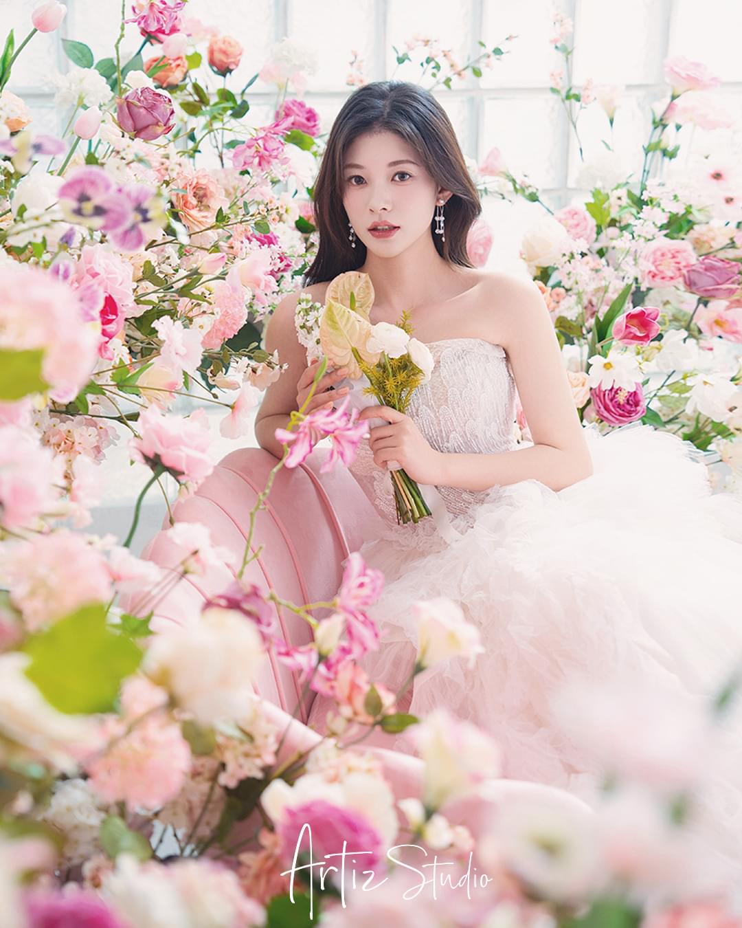 Hitcheed.com | PINK Collection