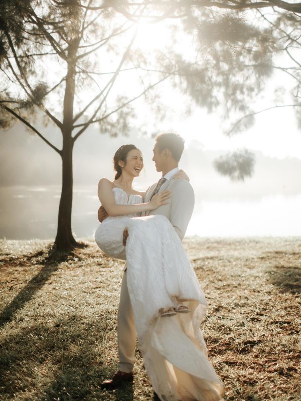 Hitcheed.com | Hana Han