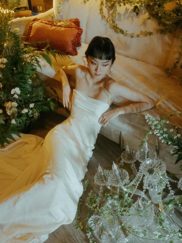 Hitcheed.com | Rowan Lee